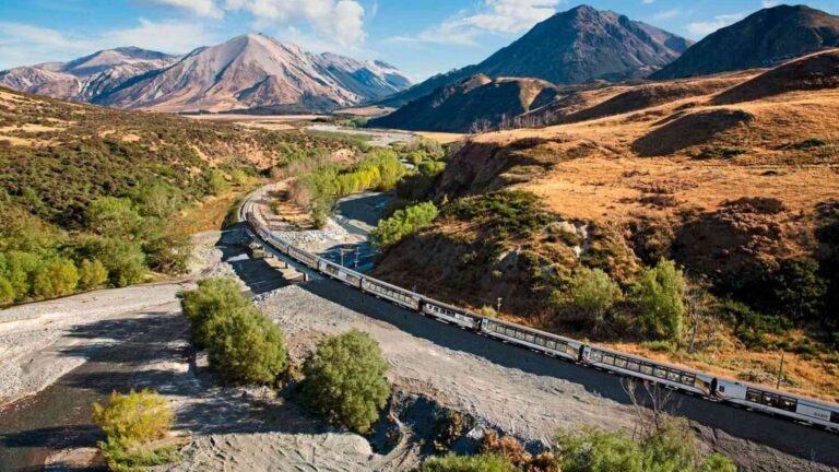 Smart Rail Systems: The Integration of Technology in Modern Trains